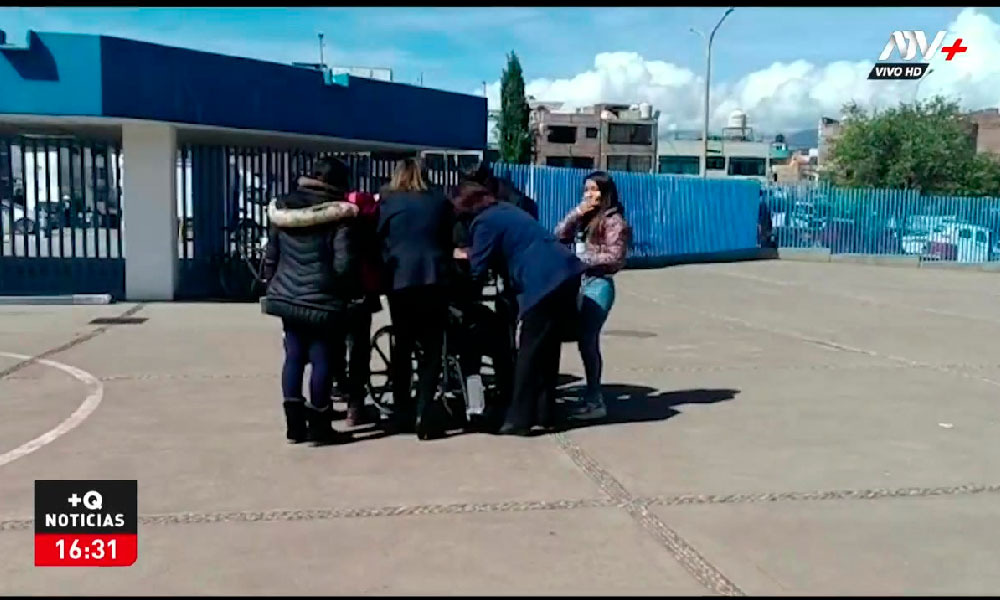 Huancayo: escolar está en UCI tras caer del segundo piso de su colegio - ATV