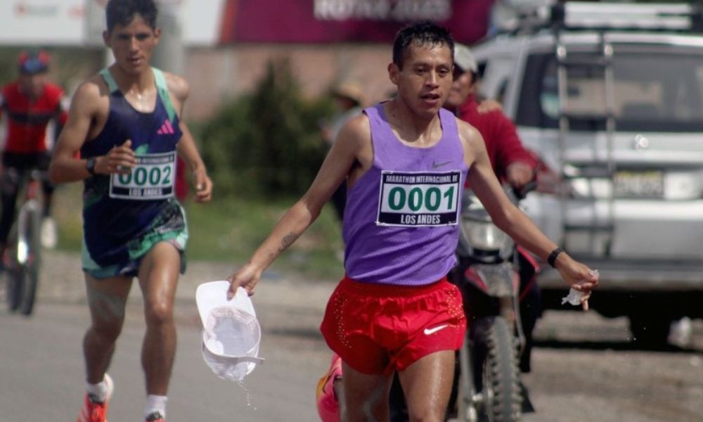 Christian Pacheco obtuvó el primer lugar en la Maratón Internacional de ...