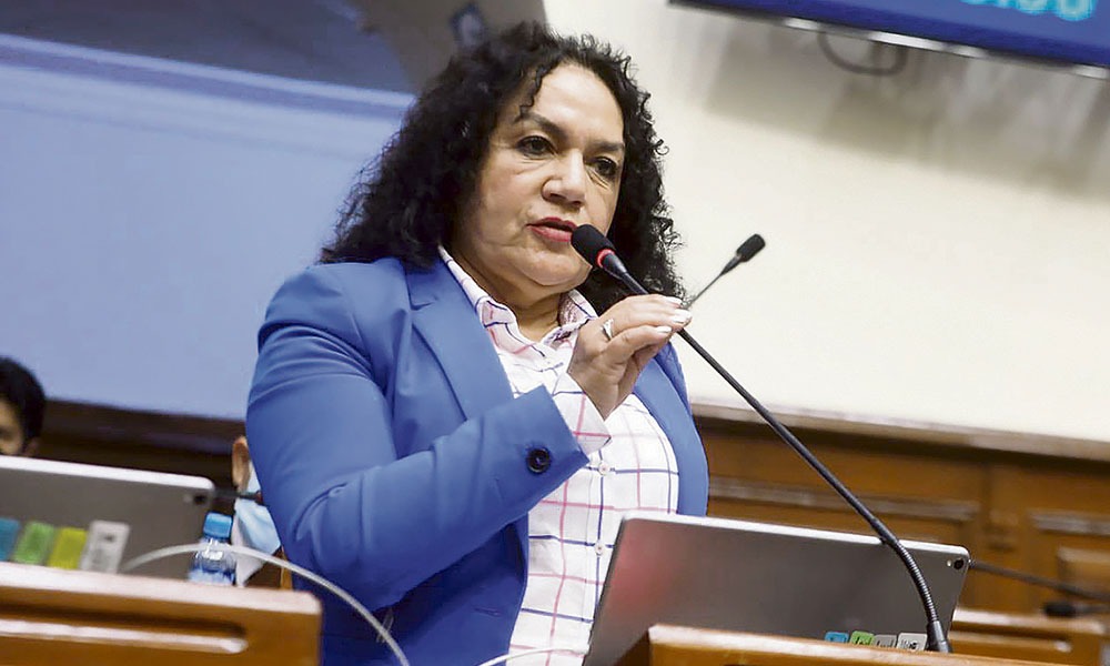 María Acuña Peralta - ATV - Atrevámonos