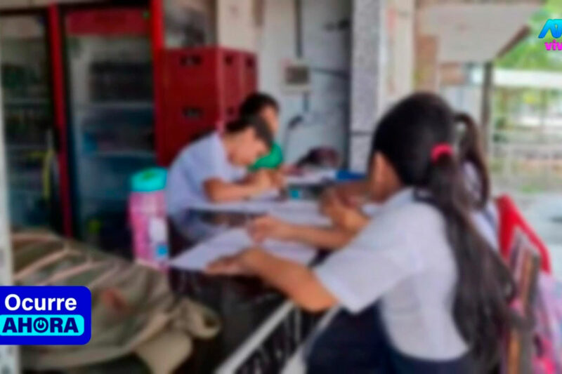 ¡Lamentable! Escolares reciben sus clases en restobar de Iquitos - ATV