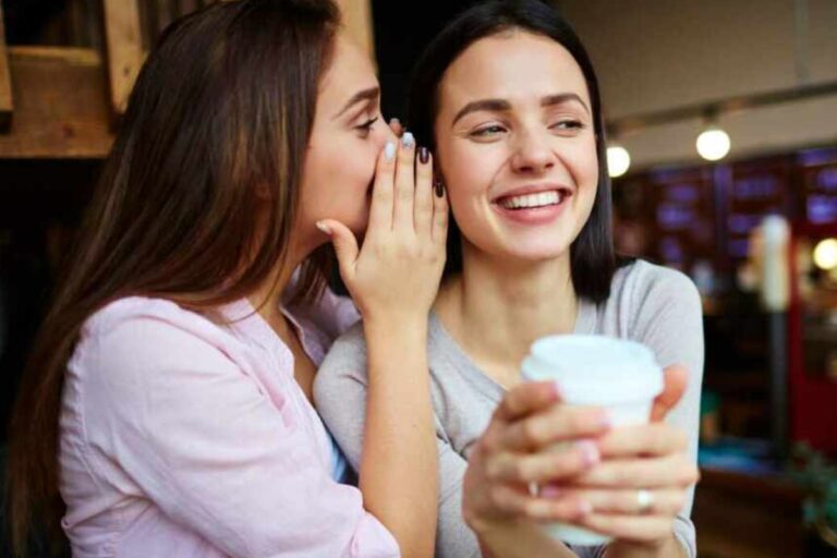 Chismear mejora la salud y la calidad de vida, revela la ciencia - ATV