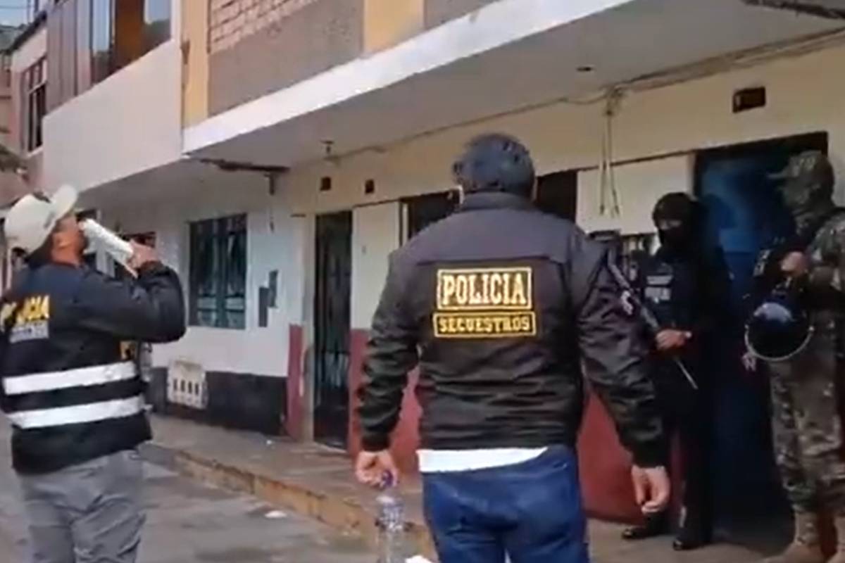 Megaoperativo contra alias 'monstruo': Cae suboficial en flagrancia ...