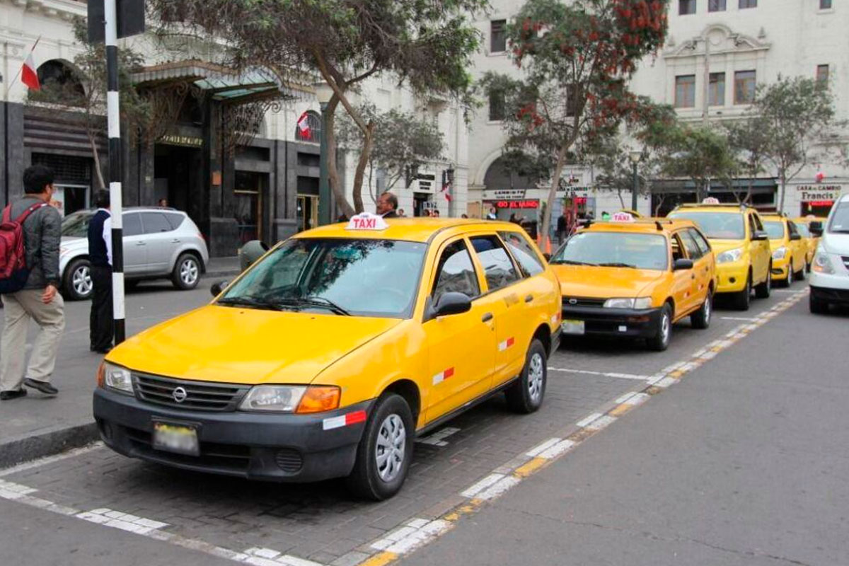 Plazo para que taxistas pinten sus autos de color amarillo vence este ...