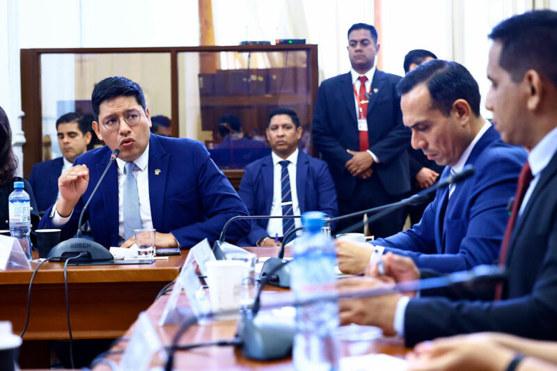 Integrantes de Fiscalización le pidieron al presidente Jerí su renuncia ...