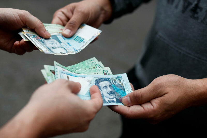 ¿Cuánto es el sueldo mínimo en Perú en 2026?