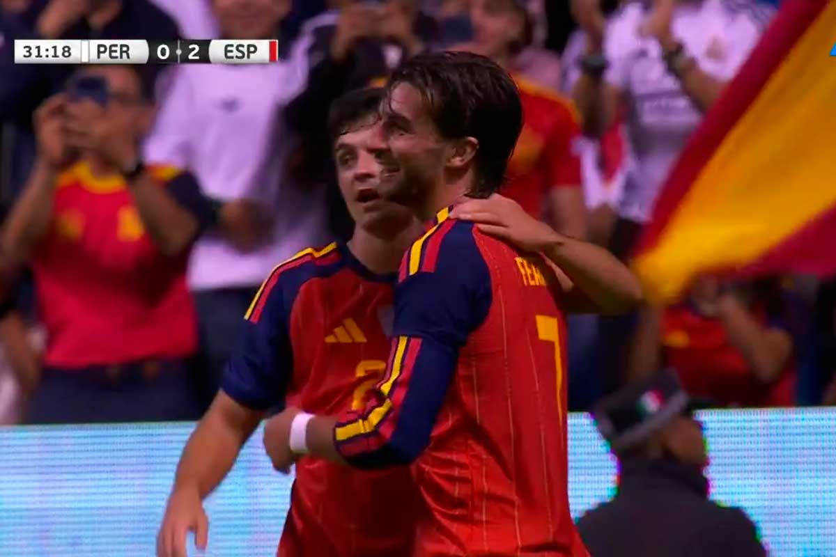 España vence a Perú con combinación del FC Barcelona